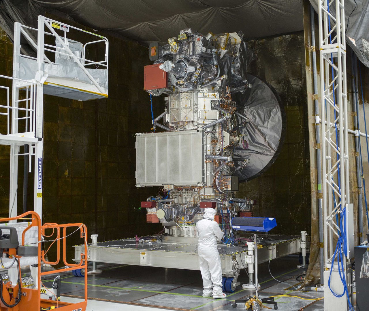 Poised for Science: NASA’s Europa Clipper Instruments Are All Aboard | NASA Jet Propulsion ...