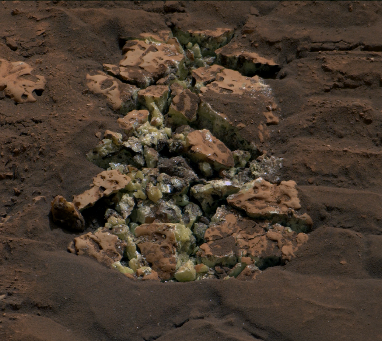 NASA’s Curiosity Rover Discovers a Surprise in a Martian Rock | NASA ...