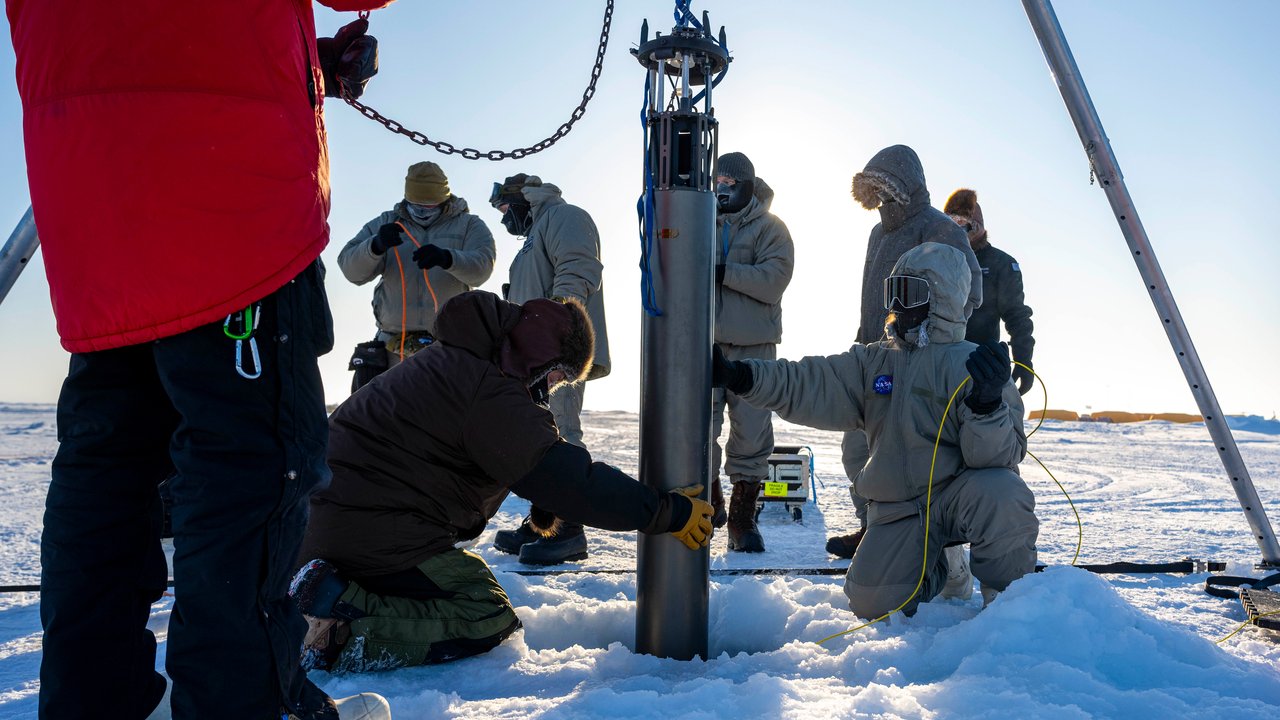 NASA JPL Developing Underwater Robots to Venture Deep Below Polar Ice ...