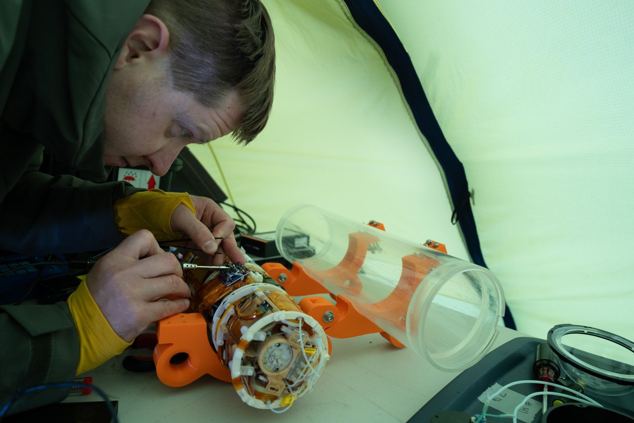 EELS (Exobiology Extant Life Surveyor) | NASA Jet Propulsion Laboratory ...