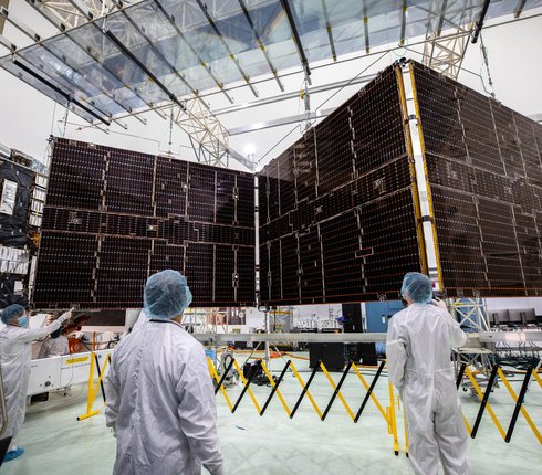 The Environs of NEAR Shoemaker's Landing Site