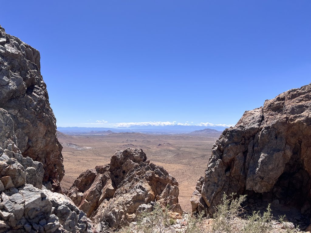 NASA, USGS Scientists Go Rock Hounding in California’s High Desert ...