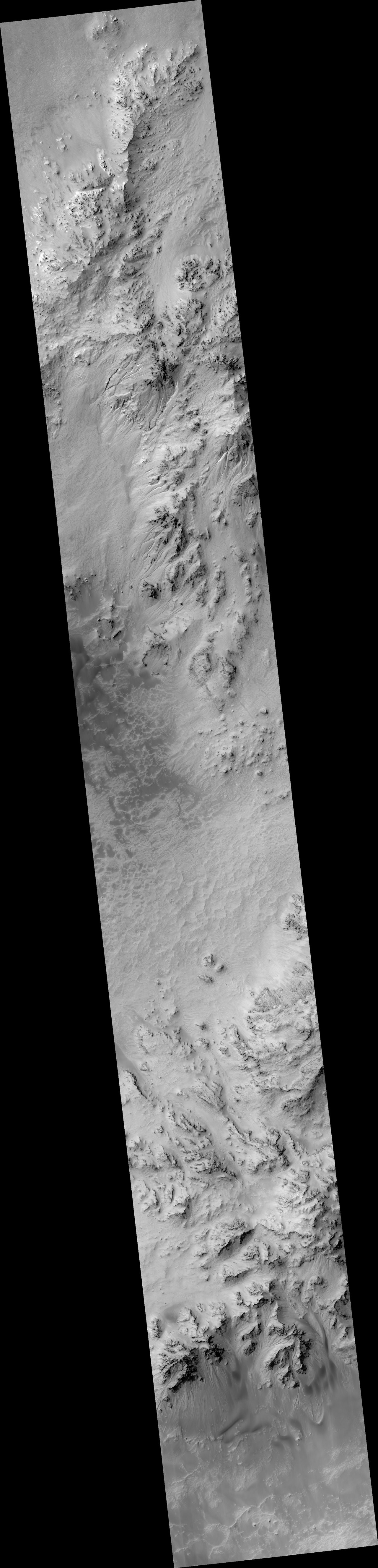 Bedrock in the Central Peaks of Hale Crater | NASA Jet Propulsion ...