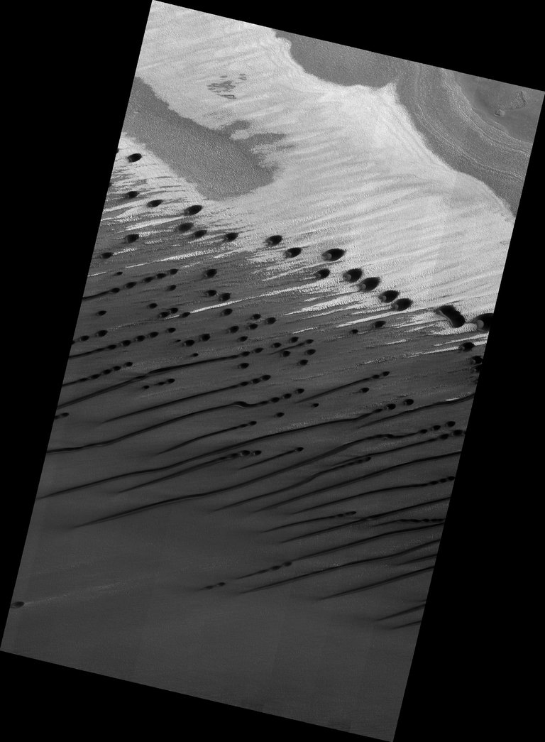 Barchan and Linear Dunes | NASA Jet Propulsion Laboratory (JPL)