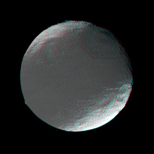 Saturn's Moon Iapetus Shows a Bulging Waistline | NASA Jet Propulsion ...