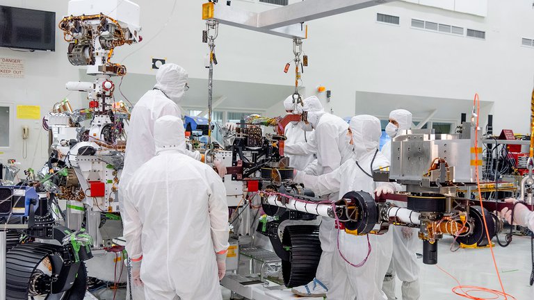 Mars 2020 Rover's 7-Foot-Long Robotic Arm Installed | NASA Jet ...
