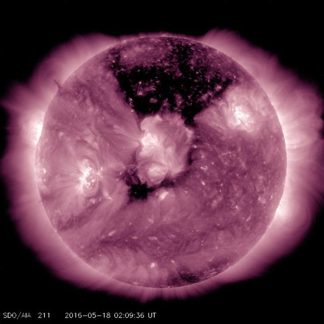 Coronal Hole Front and Center | NASA Jet Propulsion Laboratory (JPL)