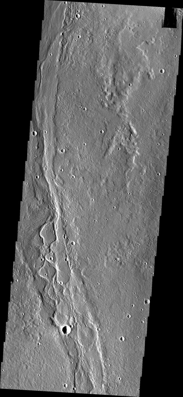 Enipeus Vallis
