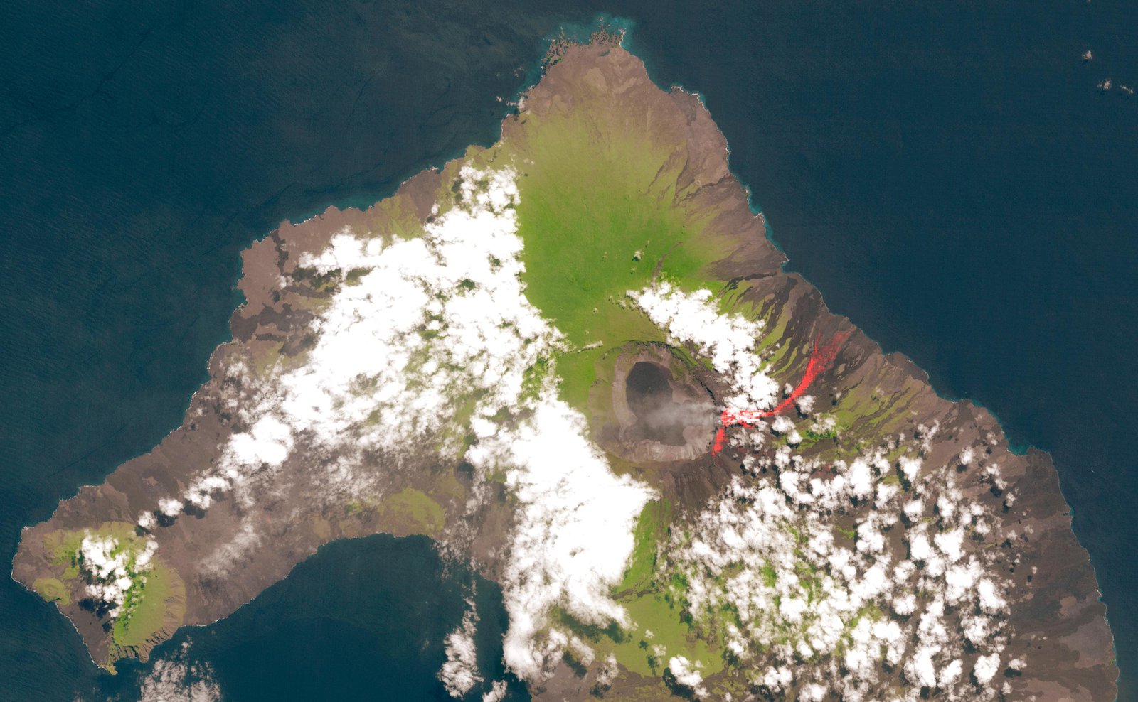 NASA Spacecraft Peers Into the Mouth of the Galapagos' Wolf Volcano ...