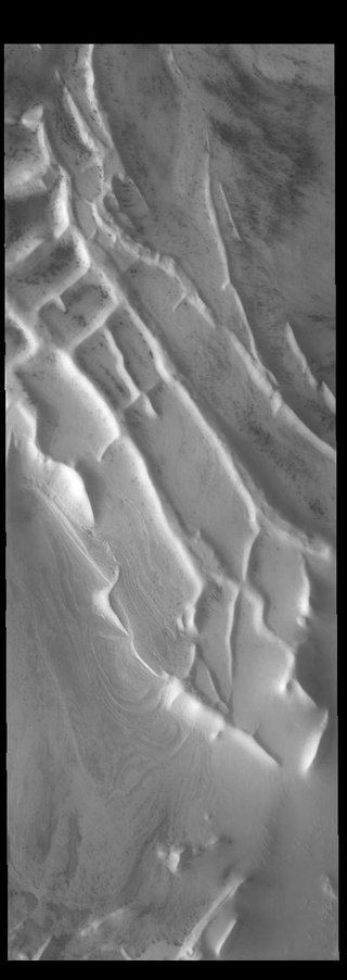 Angustus Labyrinthus 2 | NASA Jet Propulsion Laboratory (JPL)