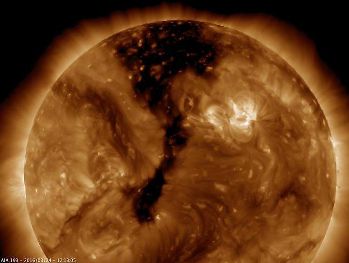 Elongated Coronal Hole | NASA Jet Propulsion Laboratory (JPL)