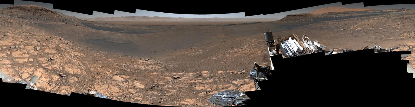 Curiosity's 1.8-Billion-Pixel Panorama
