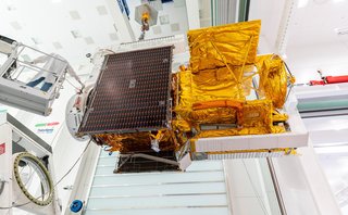 SWOT Solar Panels Deploy at Thales Alenia Space Facility in France ...