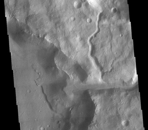 Orbiter Relays Second-Day Information From NASA Mars Lander