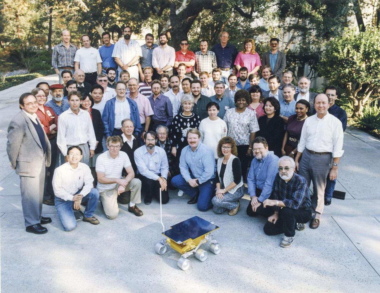 Slice of History - Mars Pathfinder Rover Team, 1994 | NASA Jet ...
