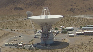 NASA Antenna Gets its Bearings